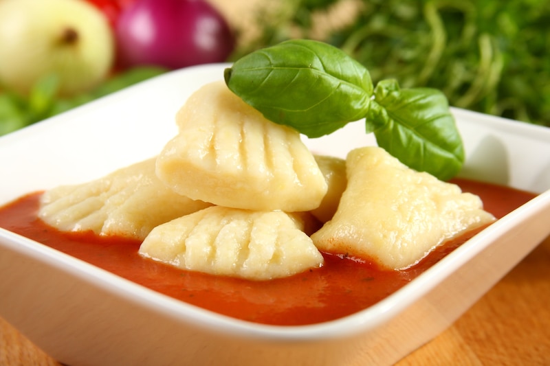 Słoniowe kopytasy video przepis - Zobacz na przepisy.pl